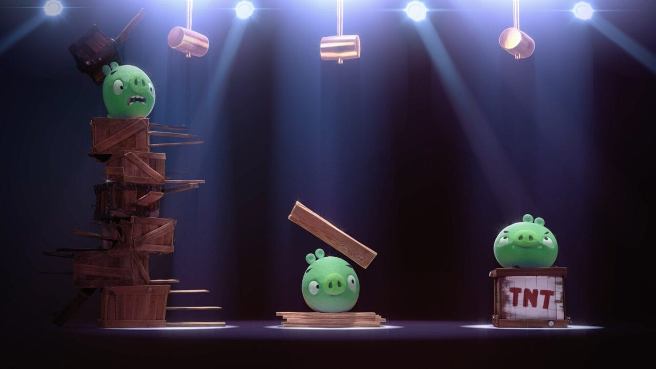 Piggy Tales | Angry Birds